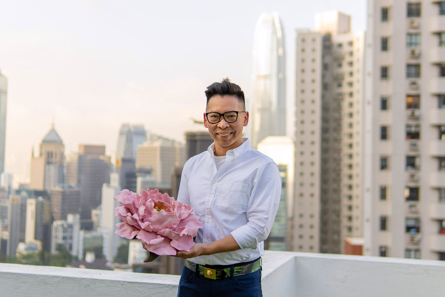 East Meets West: Capturing the Fleeting Beauty of Flowers | DesignInspire - Stories